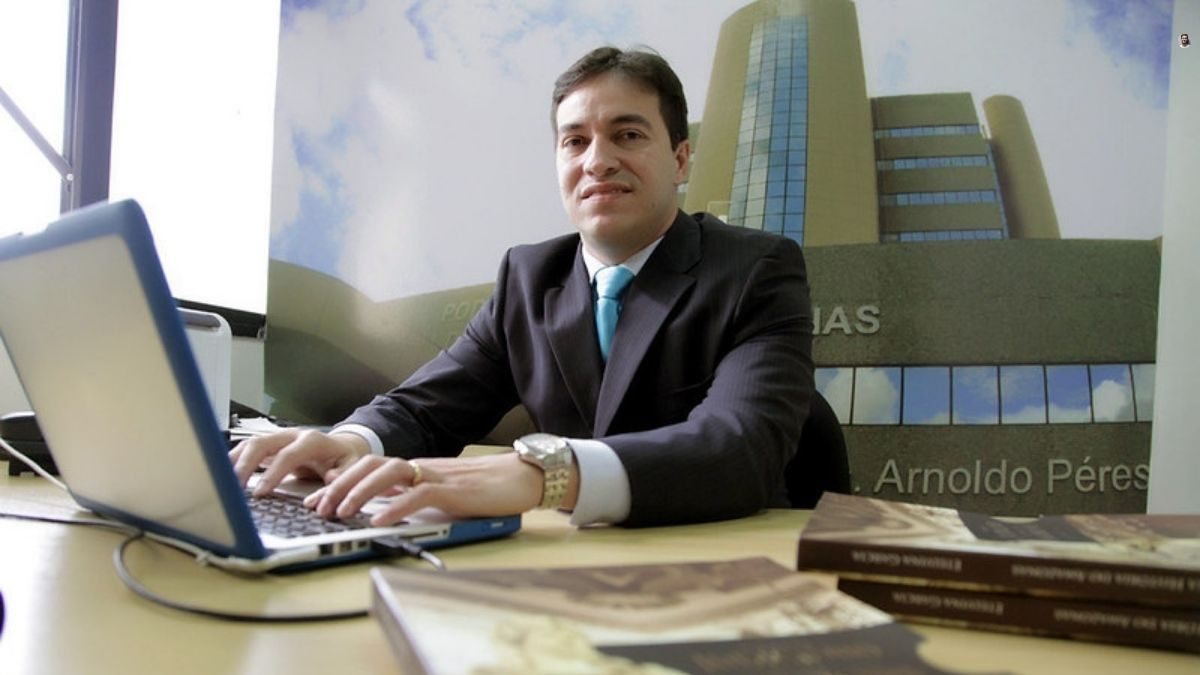 Juiz afastado do TJAM se pronuncia após ser alvo de operação da PF ...